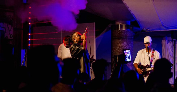 Lancement de l'album « Vann Lavénir » : Le triomphe de Donovan Bts au ...