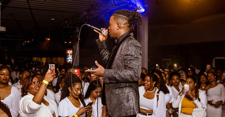 Lancement de l'album « Vann Lavénir » : Le triomphe de Donovan Bts au ...