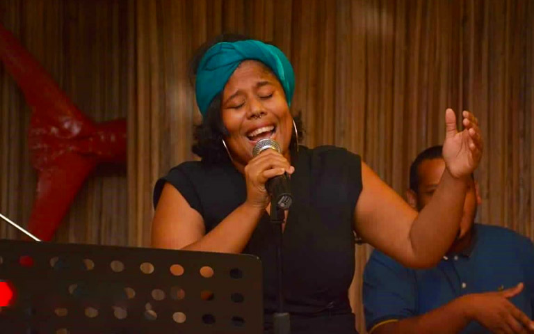 Lydia None ou l'art du divertissement | Otayo.com